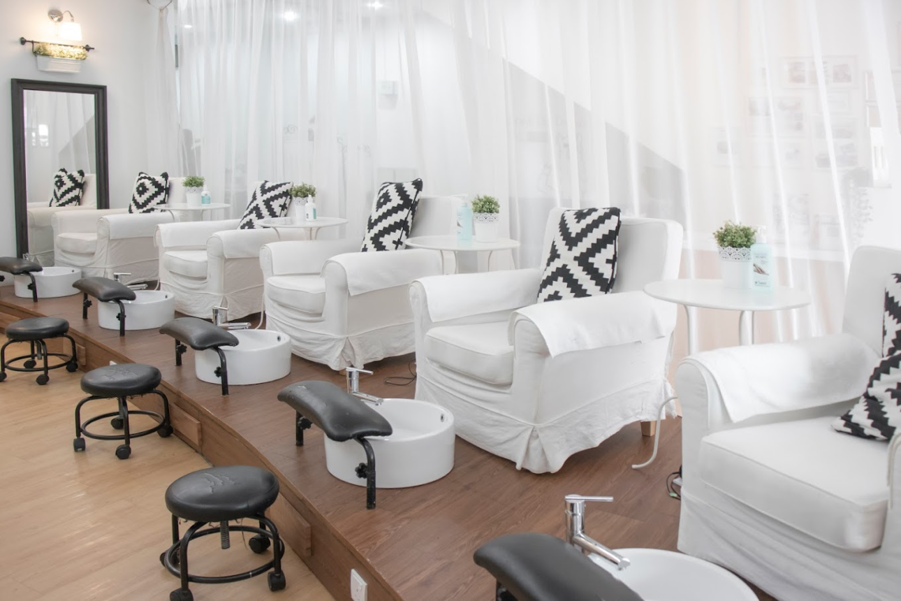 11 Best Nail Salons in KL For Pretty Nails - Hera Health